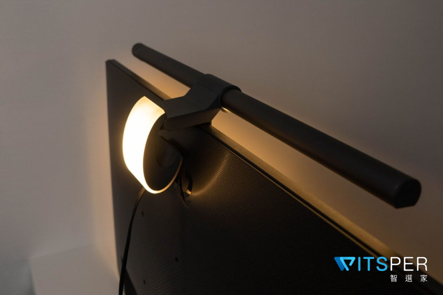 點亮全局！ Elesense Gemini-Light E1132 智慧螢幕掛燈開箱