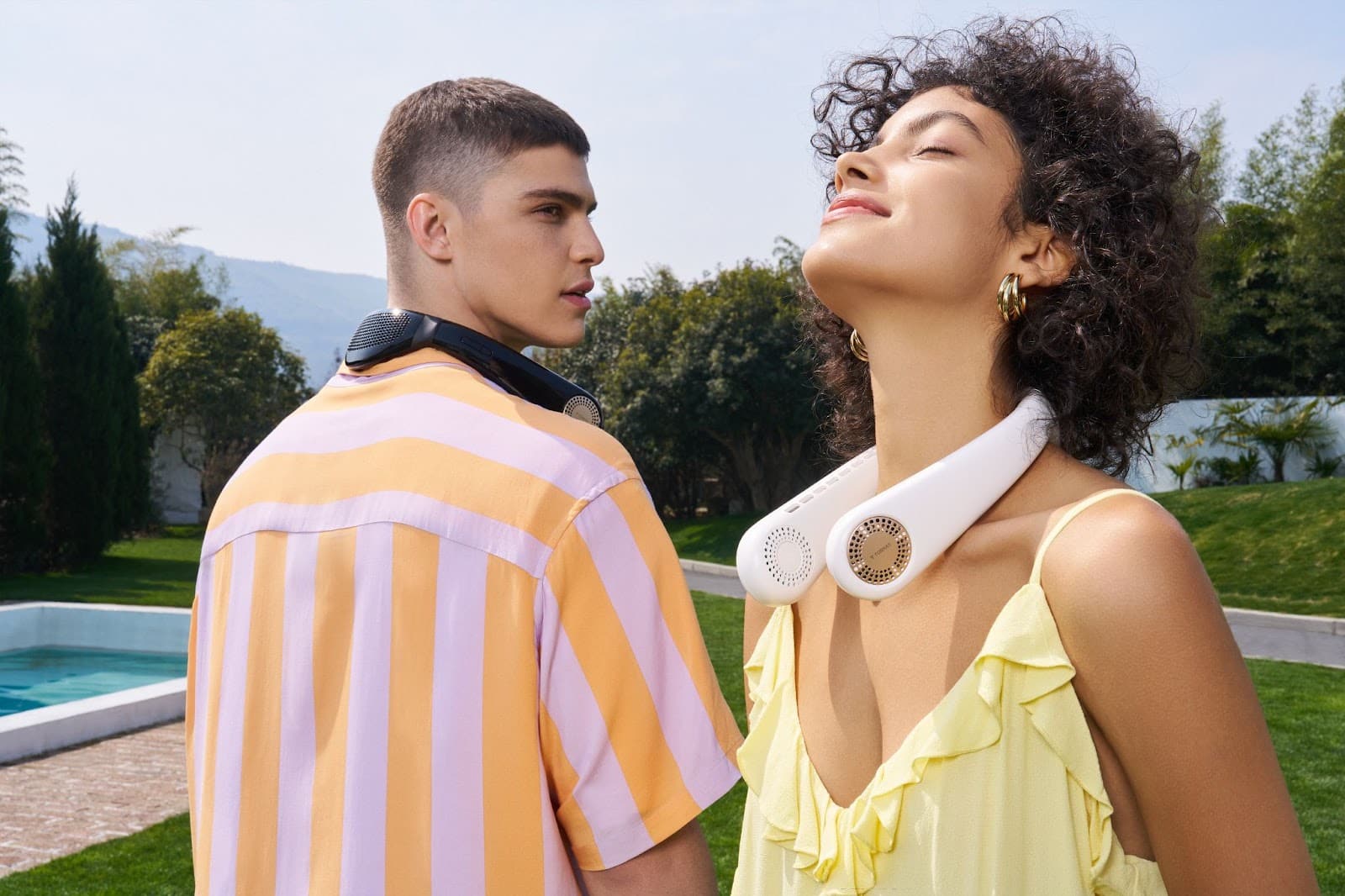 地表最強熱浪狂襲！TORRAS COOLIFY 新一代頸掛空調陪你 COOL 翻全場！